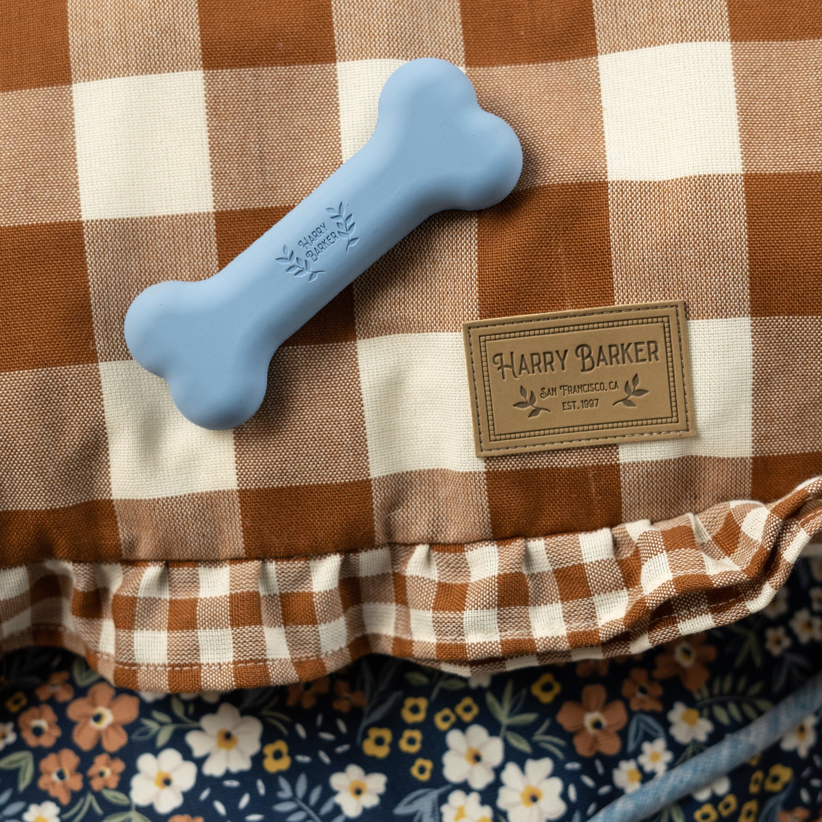 Dog Collars, Leashes, Harnesses, & More | Harry Barker